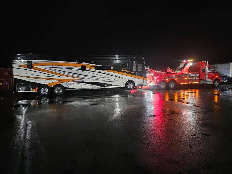 Leonard Heavy Duty Towing | Road Service | Carmel and Lewiston, ME